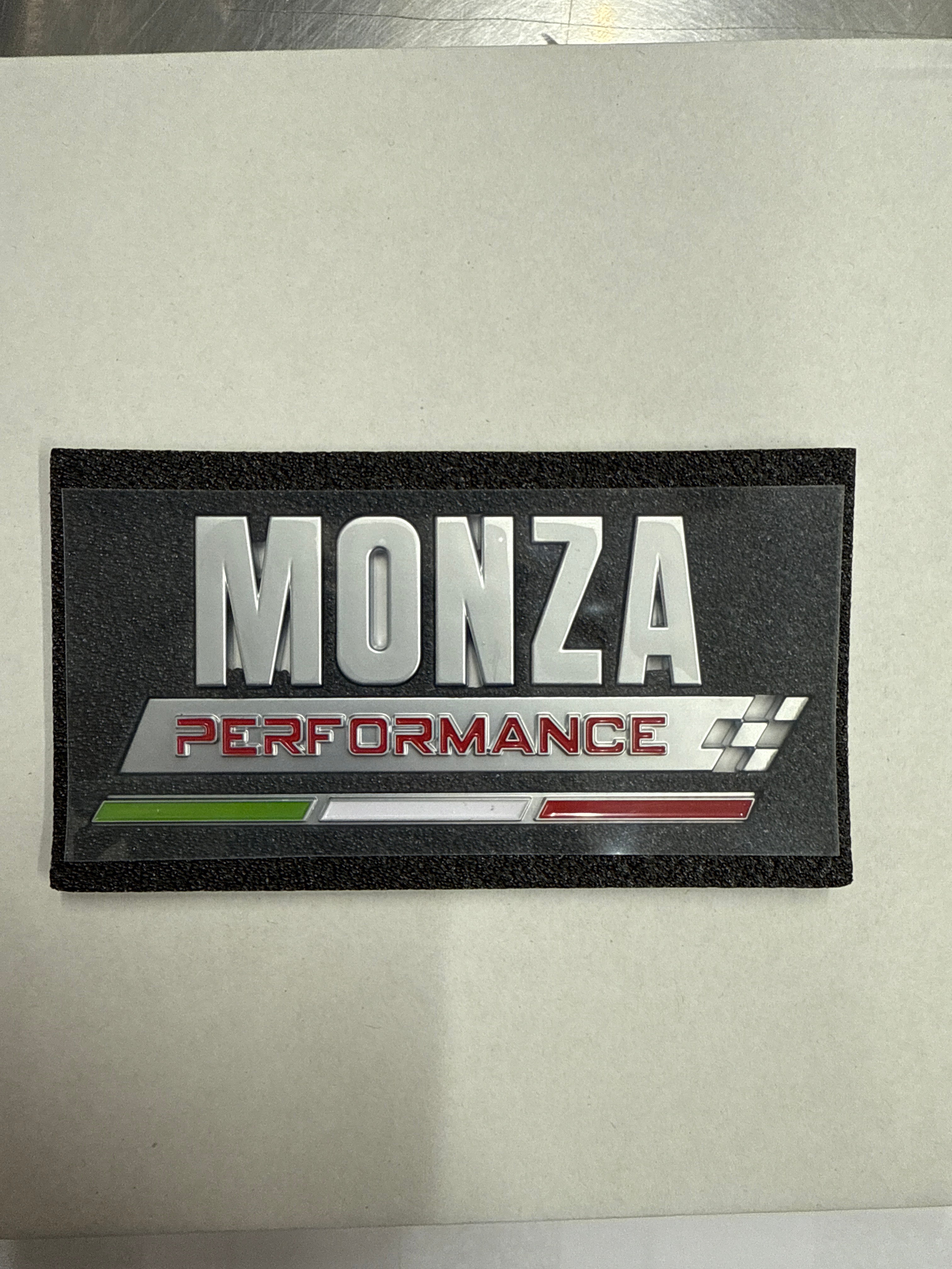 Emblema Monza performance 595 – Monza Performance - Il Bomber delle Abarth
